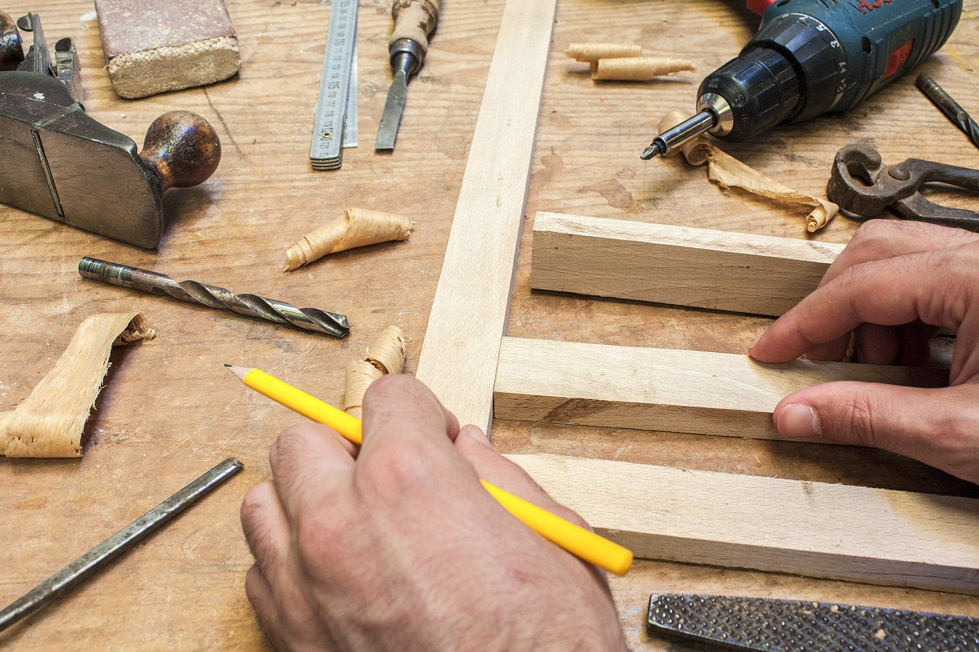 Solar Battery Bank Safety Tips | West Palm Beach Movers | All Port Transit